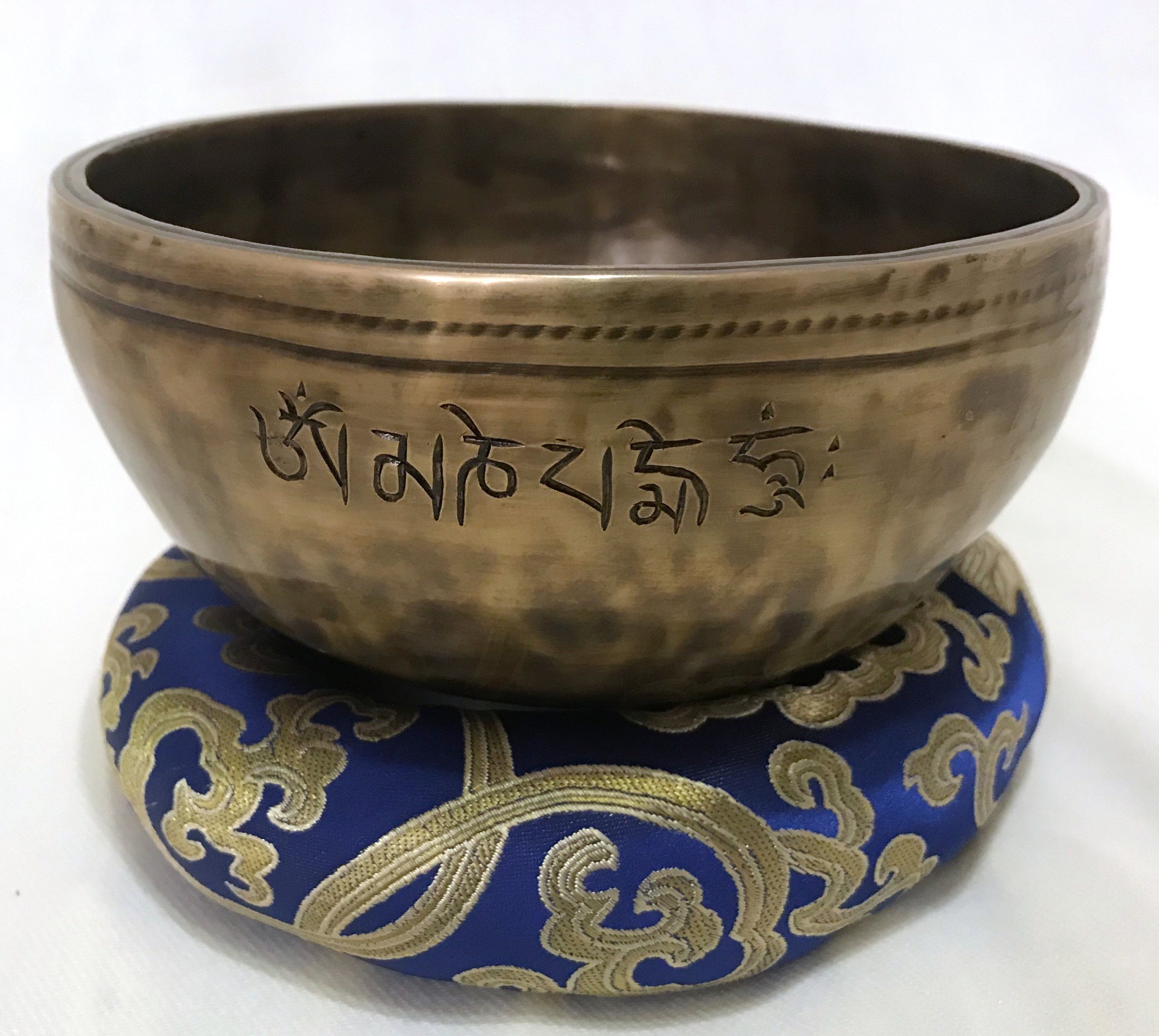 Full Moon Singing Bowl – Tsering Tibetan Antiques and Handicrafts
